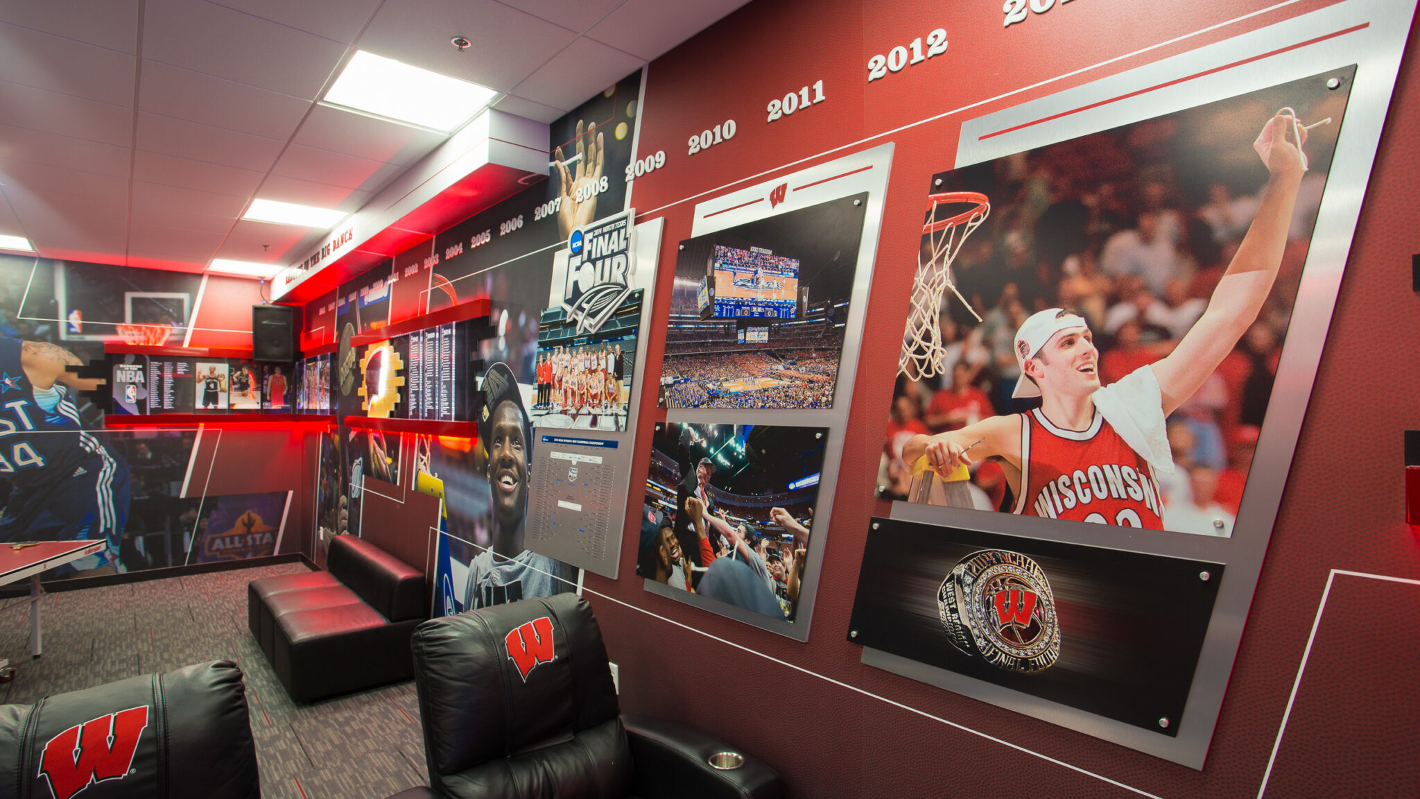 UW Basketball Locker Room Revamp - Thysse