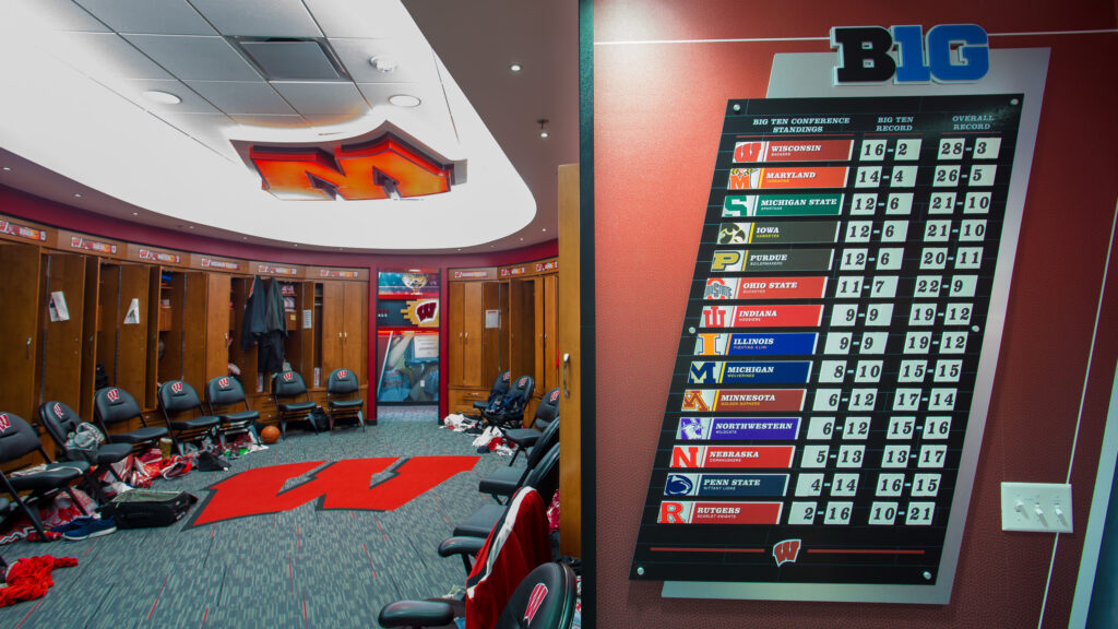 UW Basketball Locker Room Revamp - Thysse