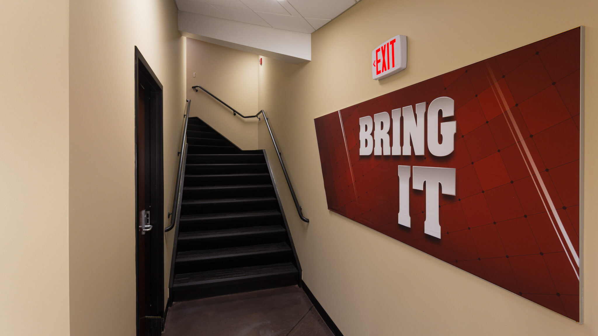 A New Locker Room for a National Contender - Thysse